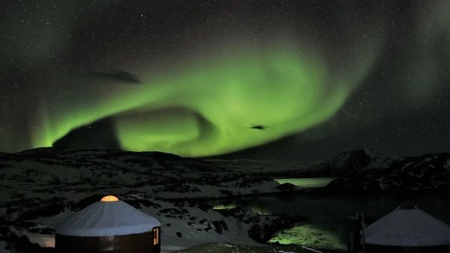 Private three days Arctic Camp with winter kayaking - all inclusive ...